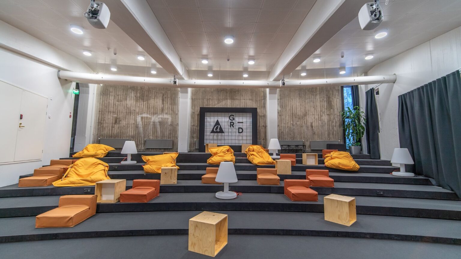 Fira | Building Movement - Uuden ajan rakennusliike